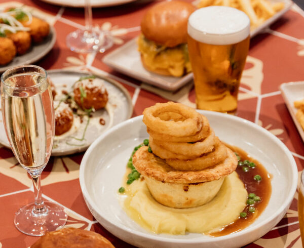 Eat & Drink at Koala Tavern | Family-Friendly Bistro in Capalaba